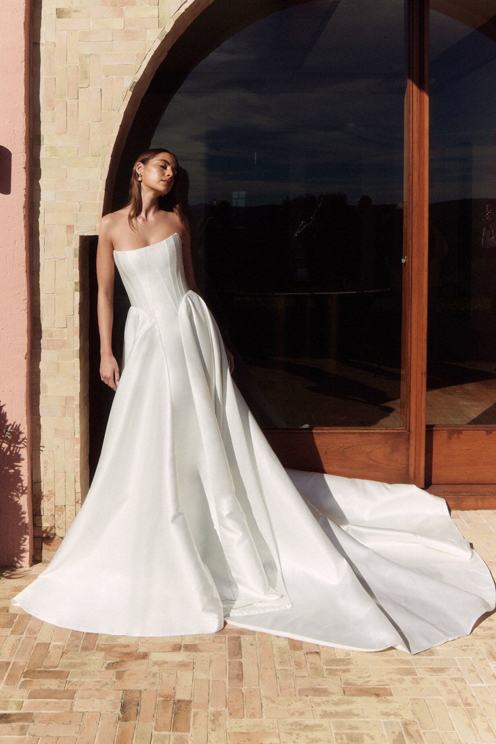 Santolina wedding dress | Beachweddingtips.com